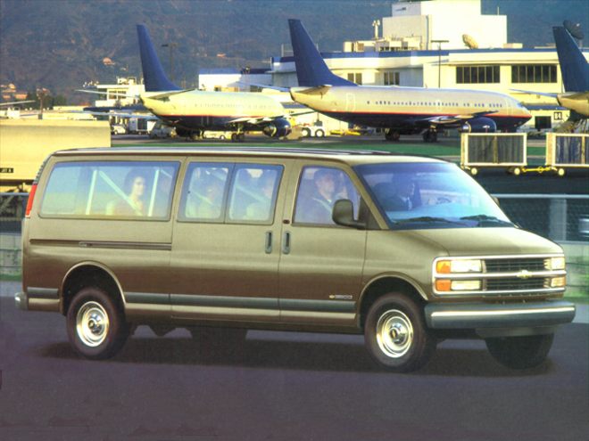 2002 Chevrolet Express Pictures