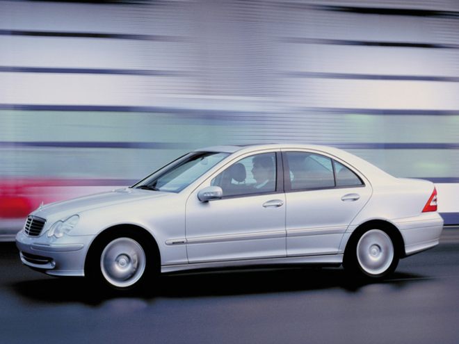 2002 Mercedes-Benz C240 Pictures
