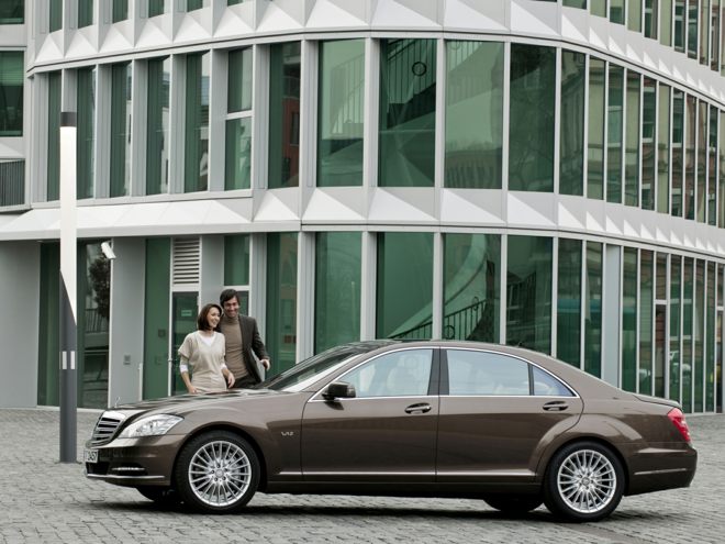 2013 Mercedes-Benz S600 Pictures