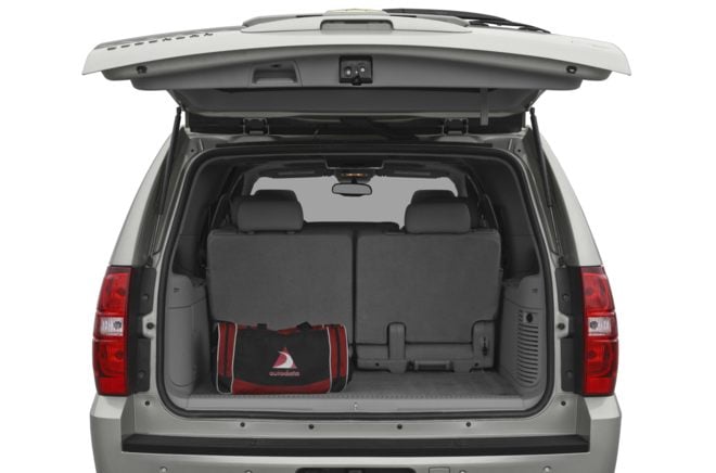 2012 Chevrolet Suburban 1500 Pictures