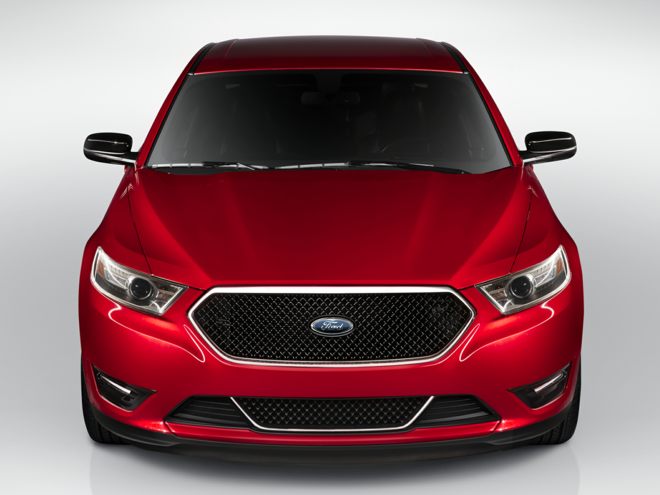 2018 Ford Taurus Pictures