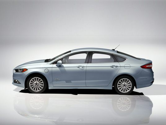 2014 Ford Fusion Energi Pictures