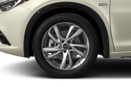 2017 INFINITI QX30 Pictures