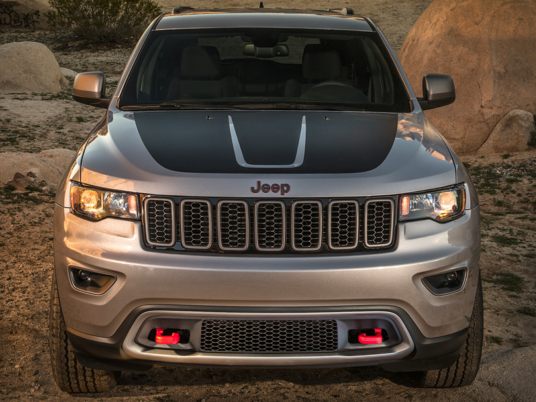 2021 Jeep Grand Cherokee Pictures