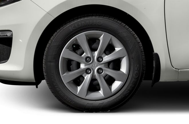 2017 Kia Rio Pictures