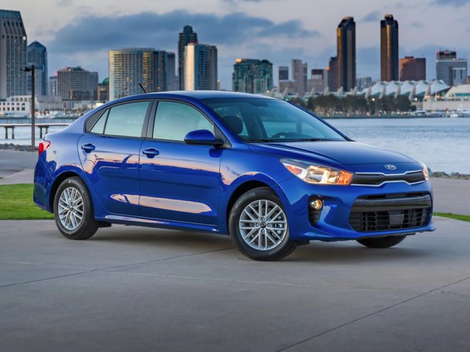2020 Kia Rio Pictures