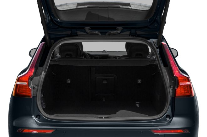 2019 Volvo V60 Pictures