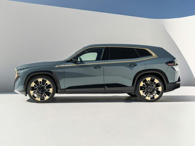 2023 BMW XM Pictures