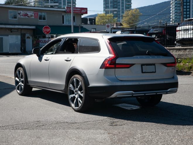 2023 Volvo V90 Pictures