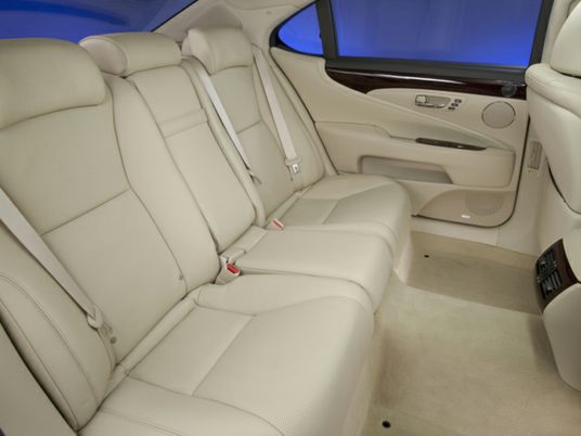 2012 Lexus LS 460 Interior Pictures