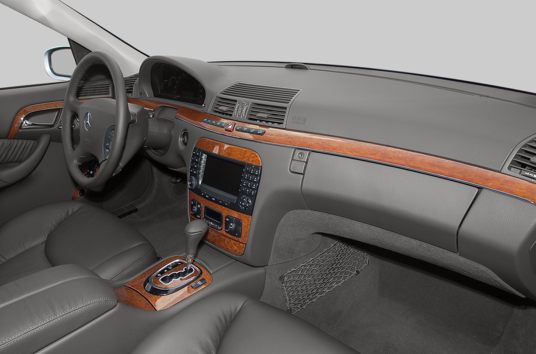 2005 Mercedes-Benz S430 Pictures