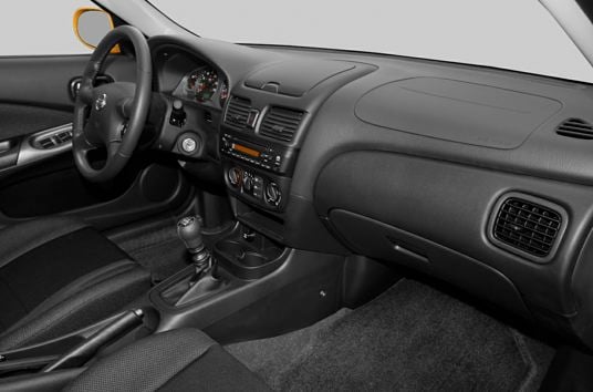 2005 Nissan Sentra Pictures