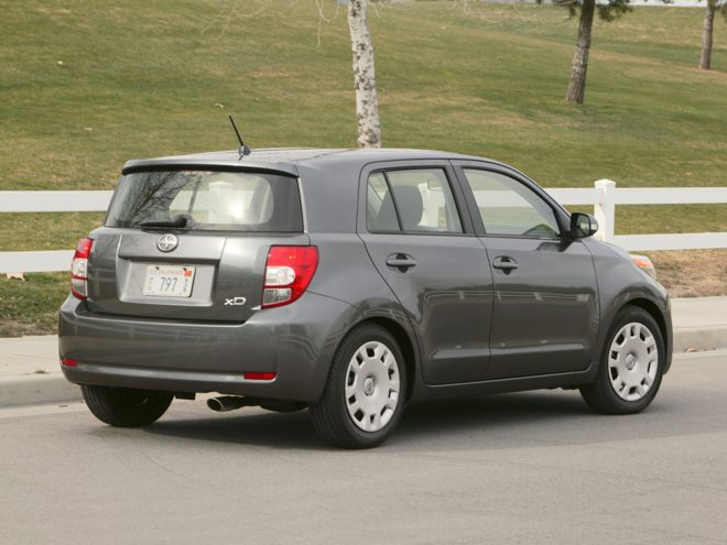 2014 Scion xD Pictures