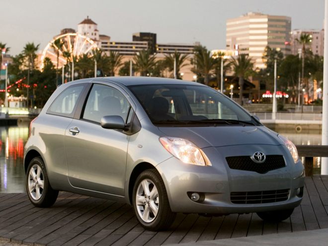 2009 Toyota Yaris Pictures