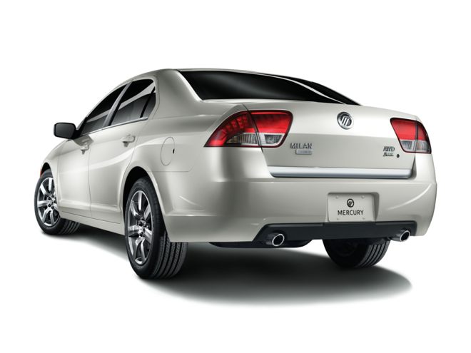 2010 Mercury Milan Pictures