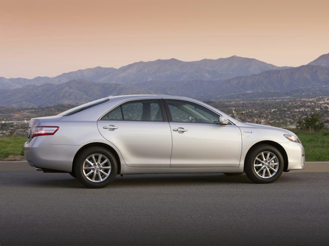 2011 Toyota Camry Hybrid Pictures