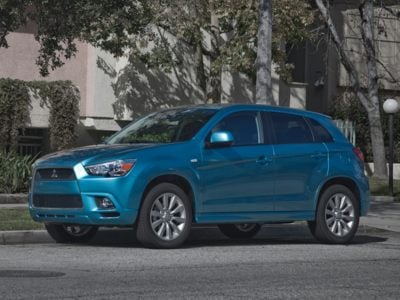 Mitsubishi Outlander Sport Generations | CarsDirect
