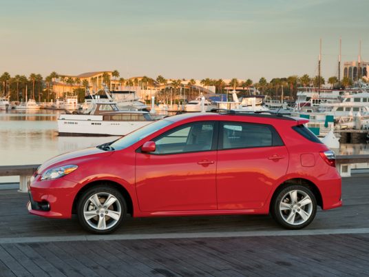 2013 Toyota Matrix Pictures