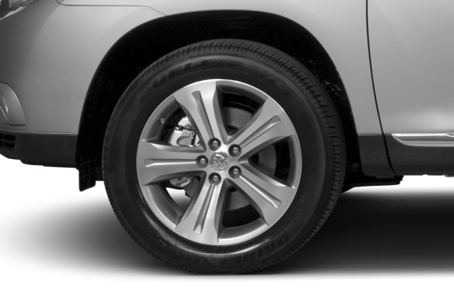 2013 Toyota Highlander Pictures