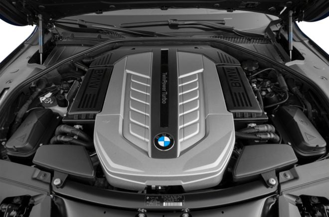 2015 BMW 760 Pictures