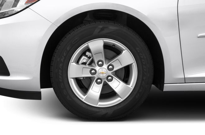 2015 Chevy Malibu Tire Size