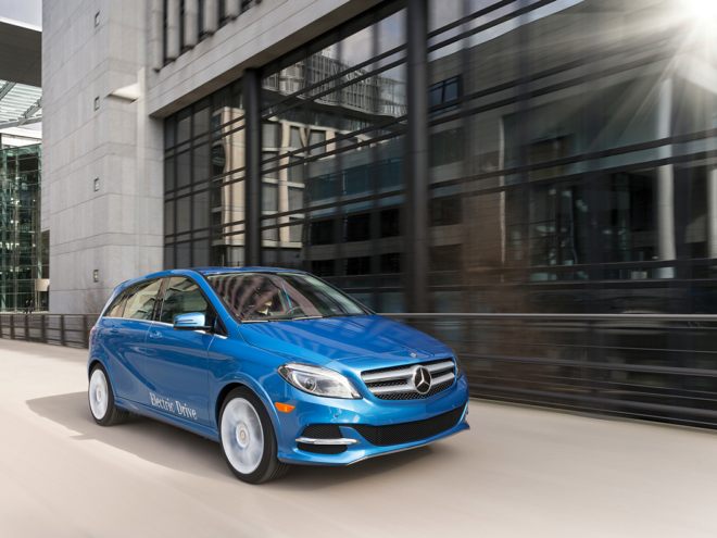 2016 Mercedes-Benz B250e Pictures