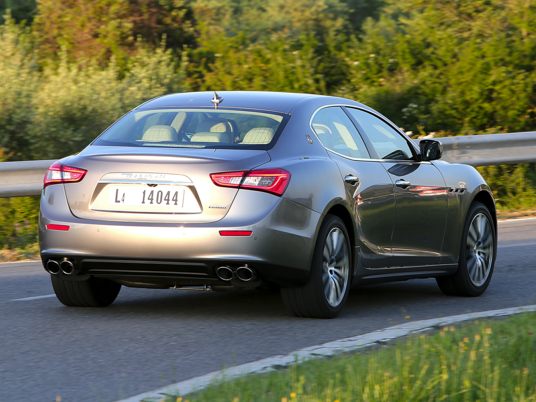 2019 Maserati Ghibli Pictures