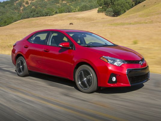 2016 Toyota Corolla Pictures
