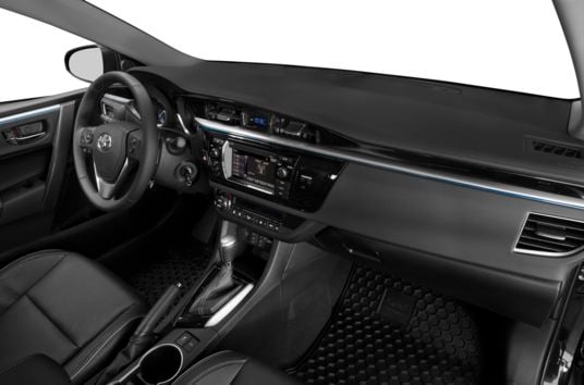 2016 Toyota Corolla Pictures