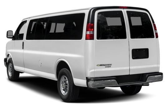 2017 Chevrolet Express Pictures