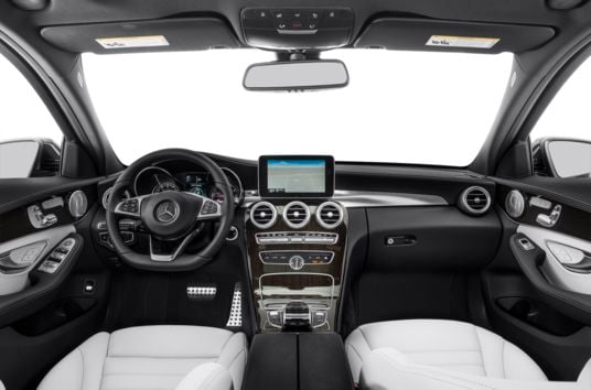 2015 Mercedes-Benz C400 Pictures