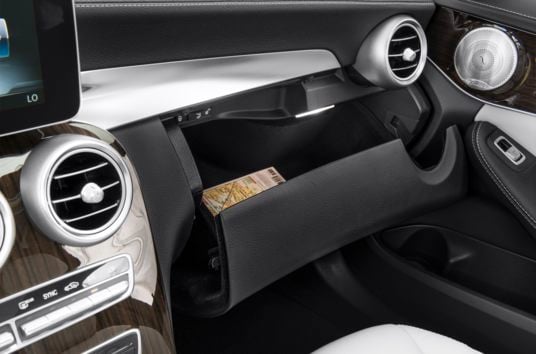 2015 Mercedes-Benz C400 Pictures