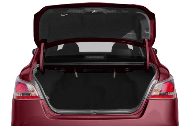 2015 Nissan Altima Pictures