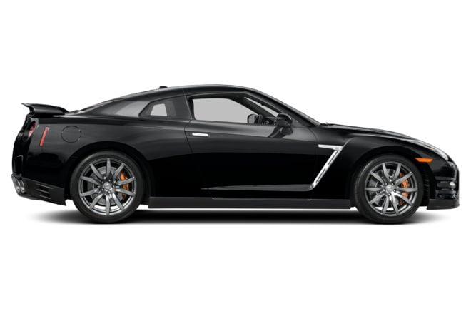 2016 Nissan GT-R Pictures
