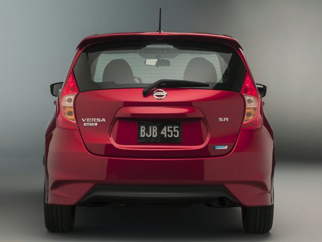 2015 Nissan Versa Note Pictures