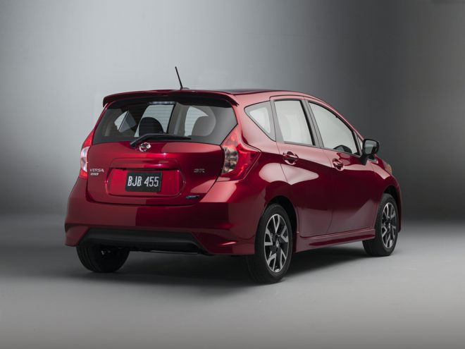 2015 Nissan Versa Note Pictures