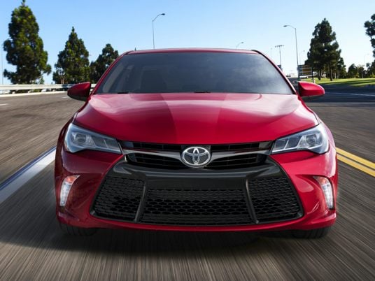 2015 Toyota Camry Pictures