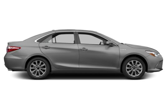 2016 Toyota Camry Hybrid Pictures