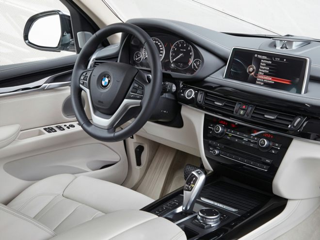 2016 BMW X5 eDrive Pictures
