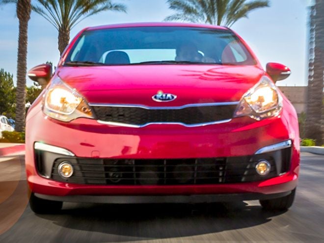 2017 Kia Rio Pictures