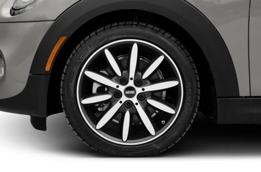 2016 MINI Convertible Pictures