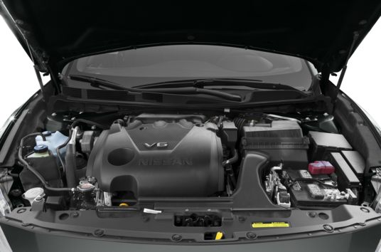 2016 Nissan Maxima Pictures