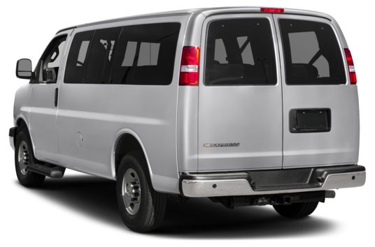 2017 Chevrolet Express Pictures