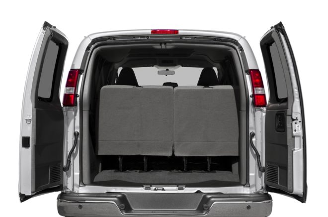 2017 Chevrolet Express Pictures