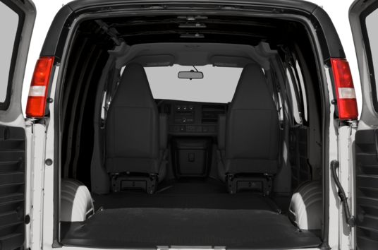 2018 Chevrolet Express Pictures