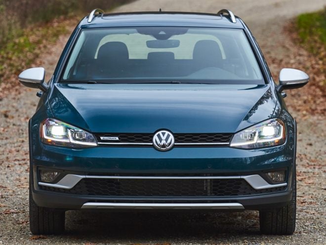 2018 Volkswagen Golf Alltrack Pictures