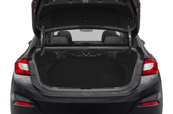 2019 Chevrolet Cruze Pictures