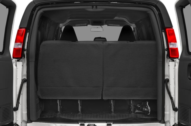 2019 Chevrolet Express Pictures