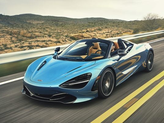 2021 McLaren 720S Pictures