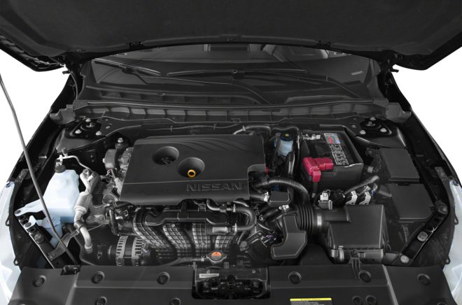 2020 Nissan Altima Pictures